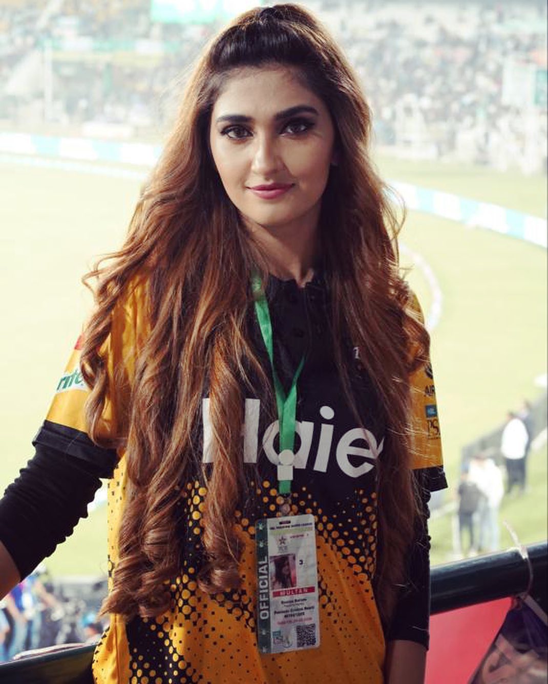 Meet Virat Kohli’s Pakistani Fangirl Samiya, Wife of Pakistan Pacer ...