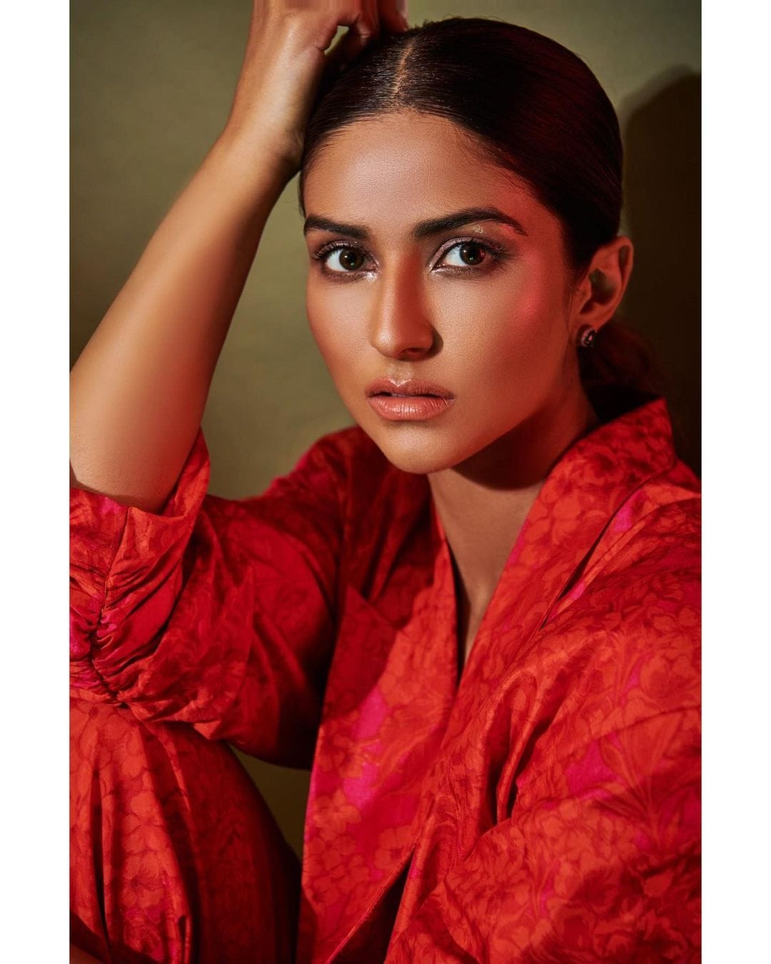 Pranutan Bahl Stuns With Her Sex Appeal In These Pictures, Here's A Sneak Peek - News18