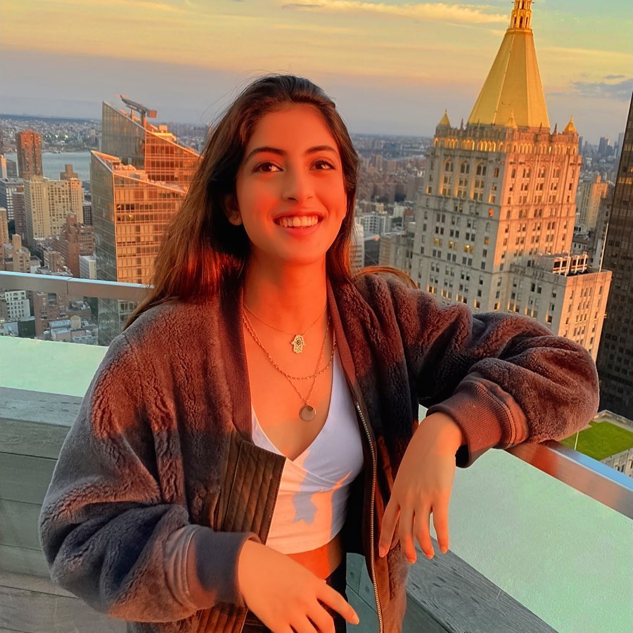 Navya Naveli Impresses With Her Fuss-Free Fashion Choices, See The ...