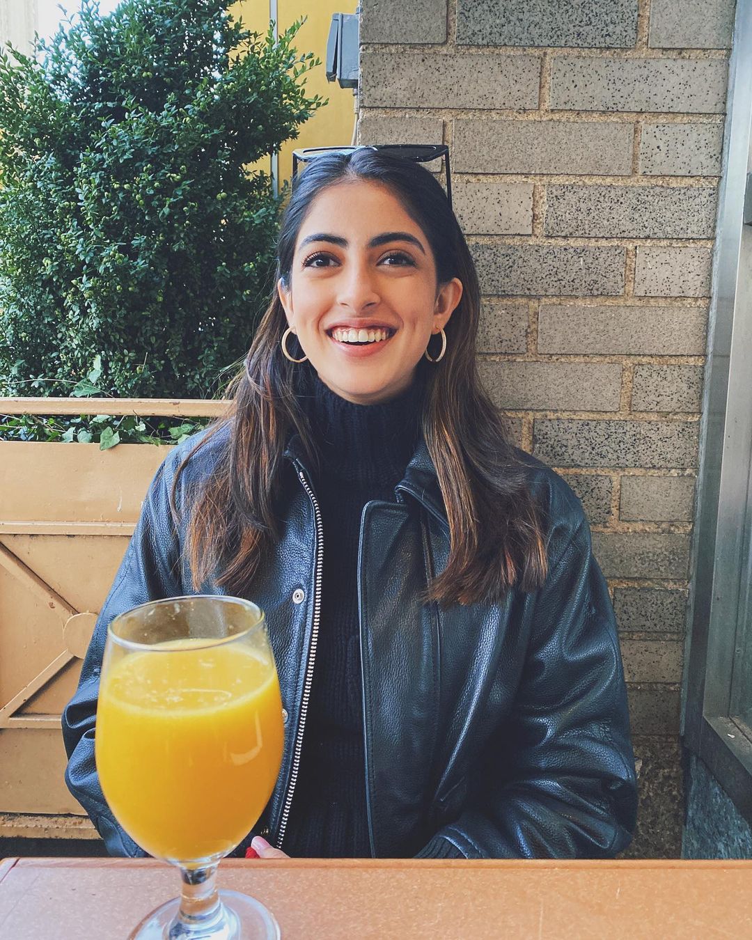 Navya Naveli Impresses With Her Fuss-Free Fashion Choices, See The ...