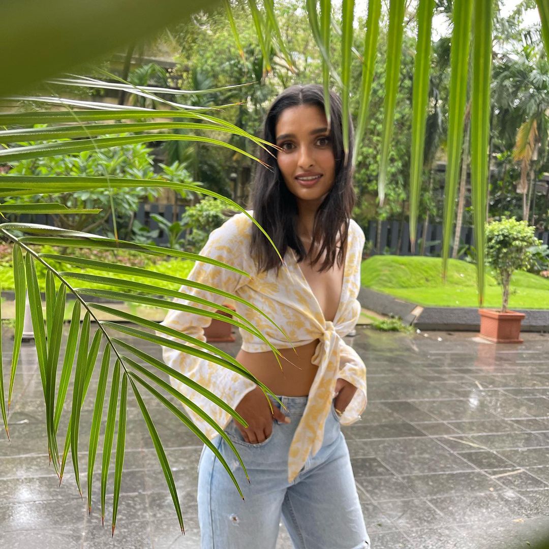 Dayana Erappa Looks Mesmerising In Her New Photoshoot, See The Diva's Sexiest Pictures - News18