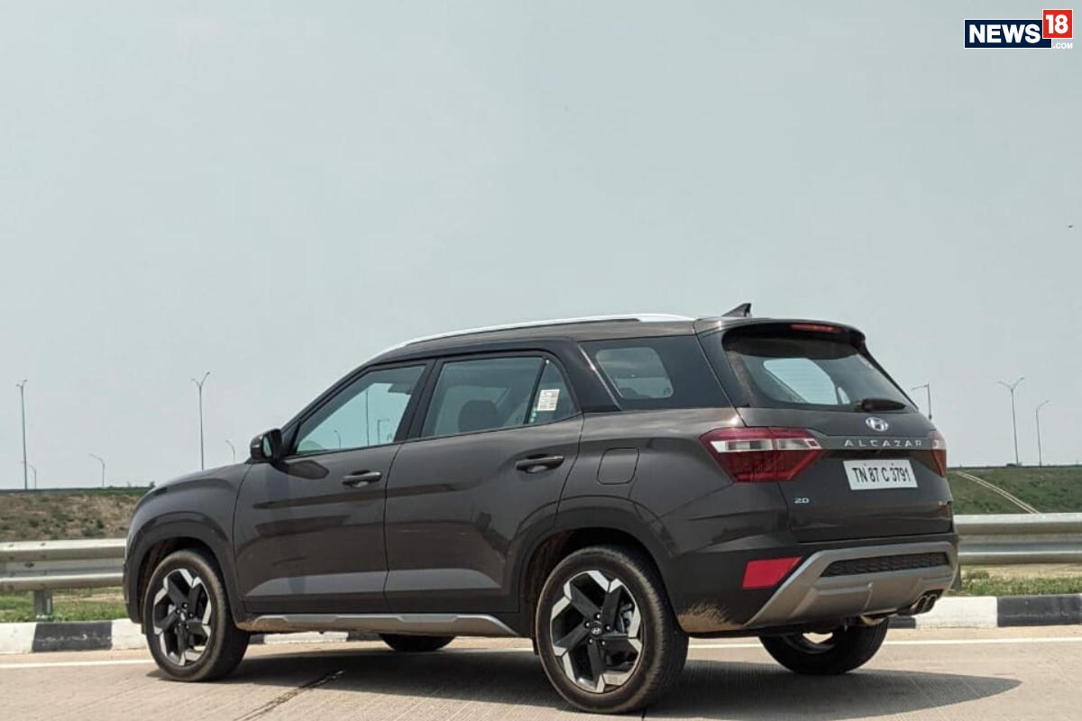 In Pics: Hyundai Alcazar First Drive - Detailed Image Gallery of Design ...