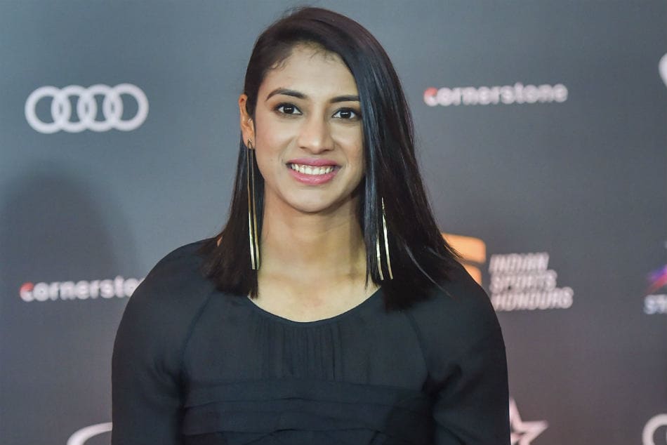 National Crush Smriti Mandhana's Latest Photo Goes Viral, See Pics - News18