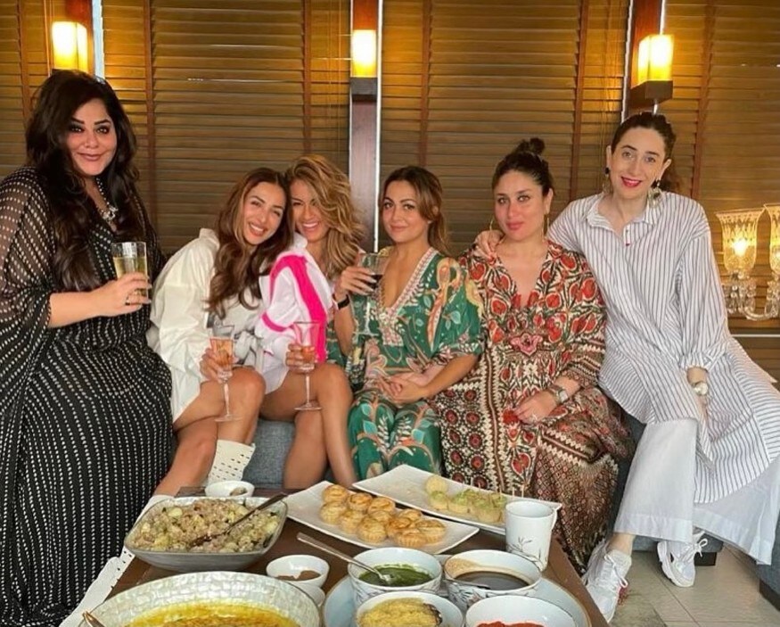Happy Birthday Karisma Kapoor: Her Most Adorable Moments with Family ...