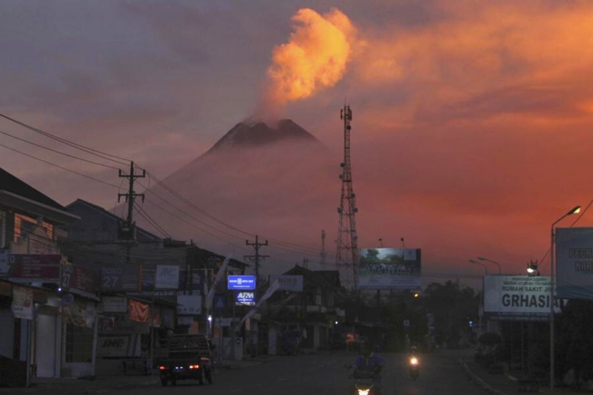 Lava Streams From Crater As Indonesias Most Volatile Mount Merapi Erupts