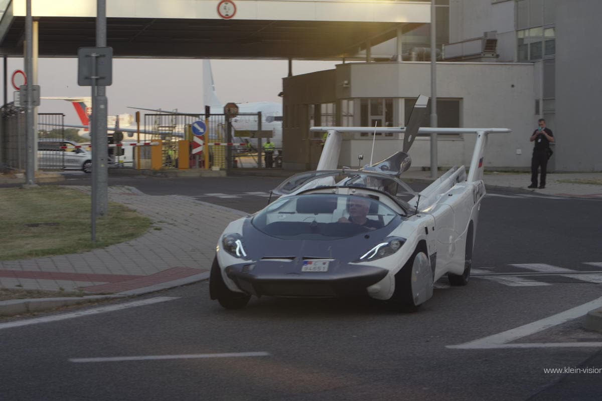 In Pics: Klein Vision AirCar V5 - Closer Look at Design, Features of ...