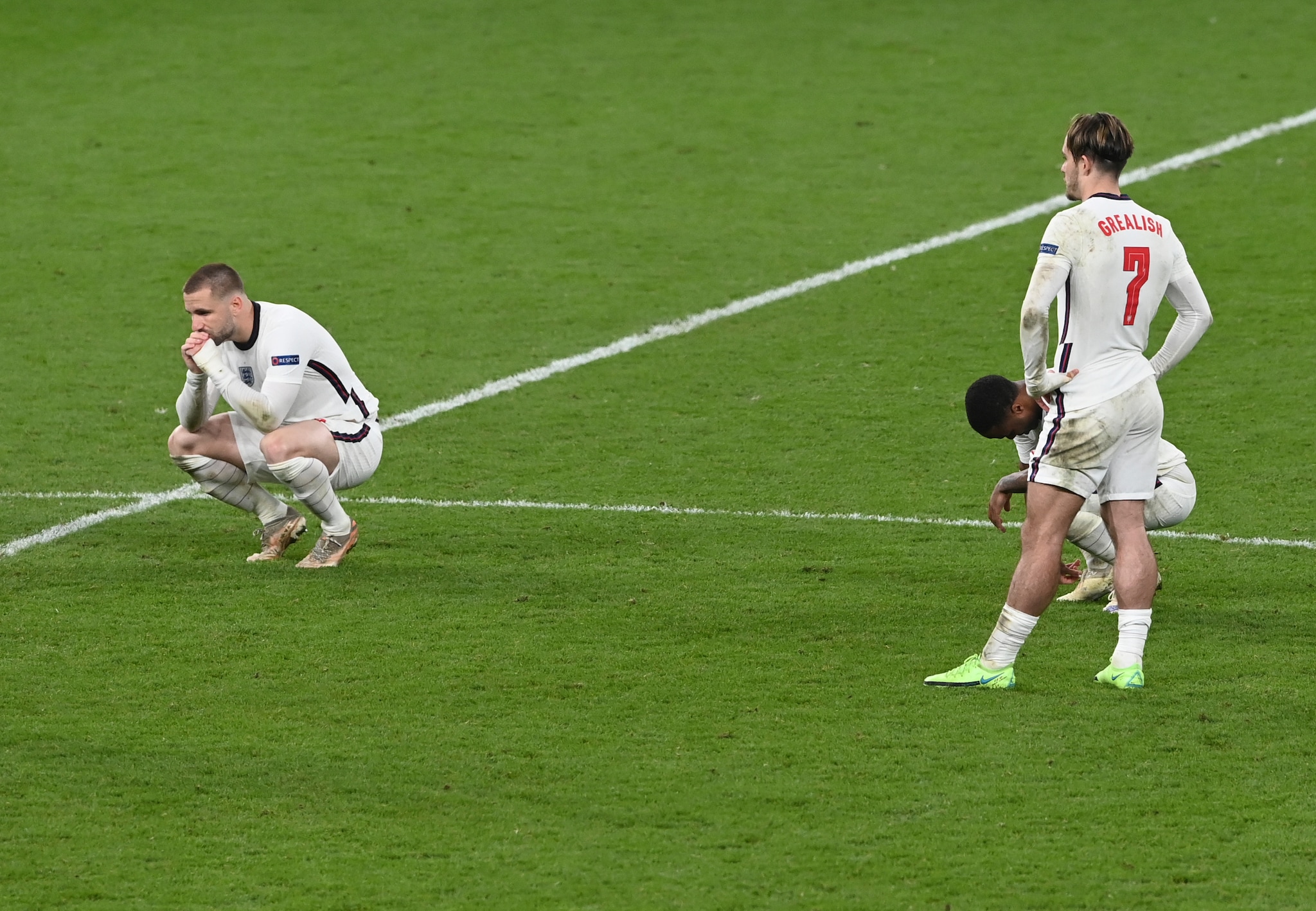 IN PICS: Harry Kane Consoles Wife Kate as She Bursts Into Tears After ...