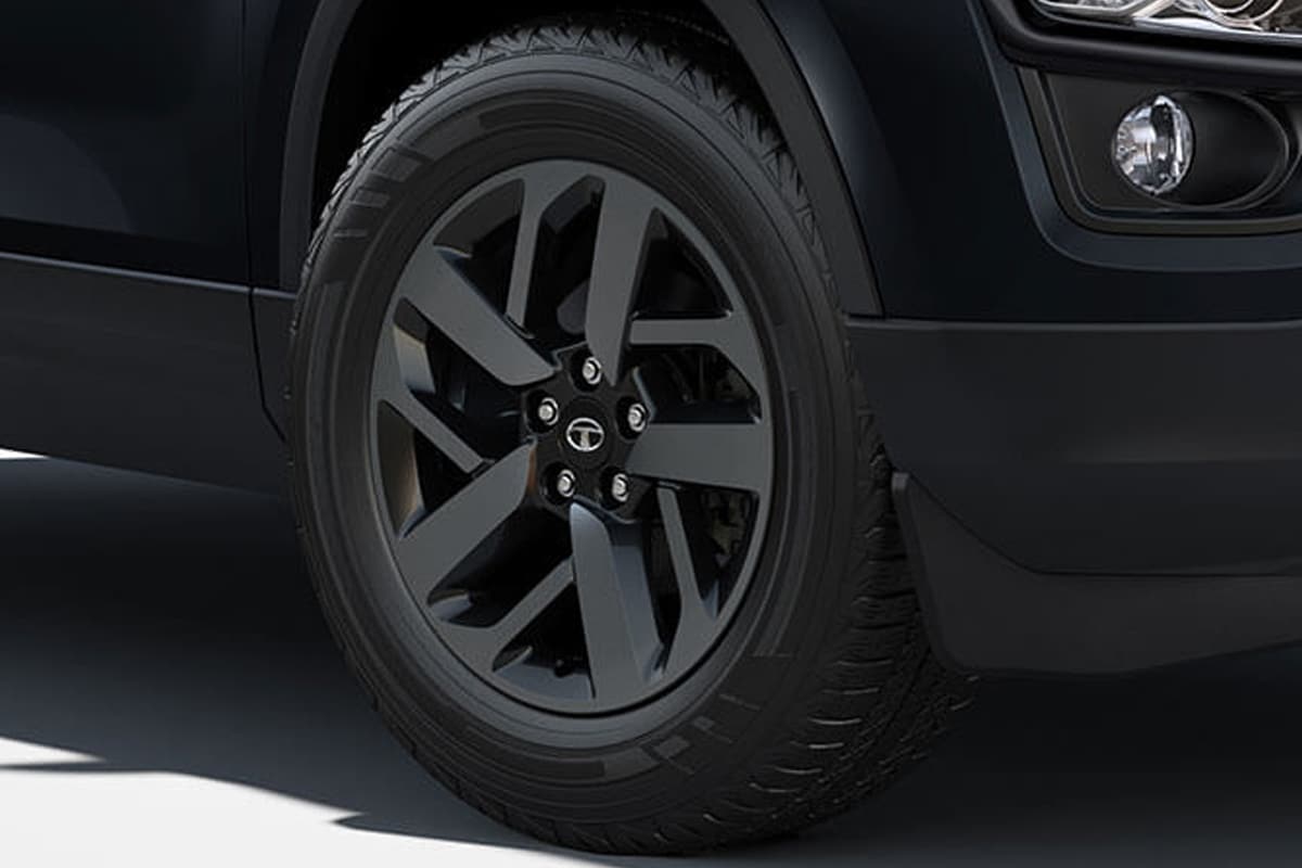 In Pics: Tata Harrier Dark Edition Launched, Check out How the All ...