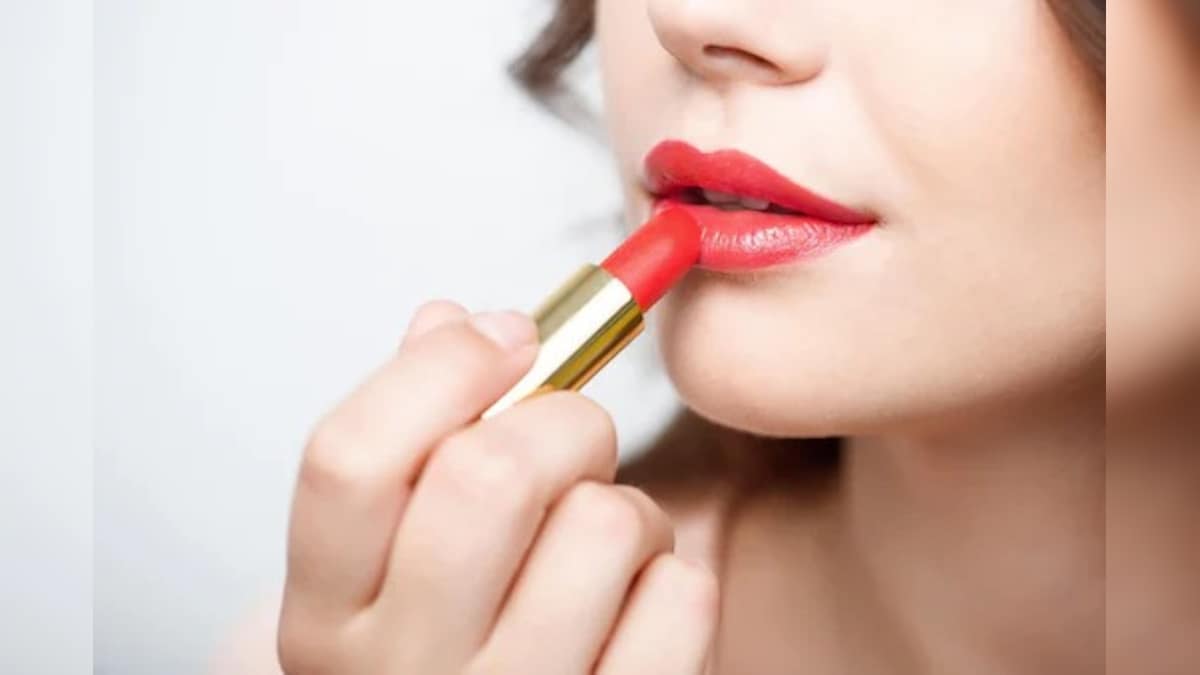 A Lipstick Buying Guide To Keep Your Lips Healthy