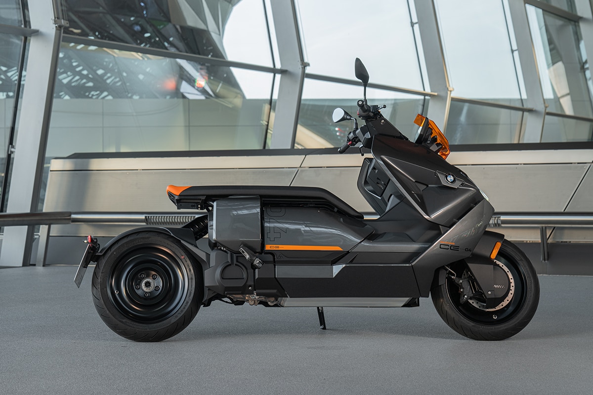 In Pics: BMW CE 04 Electric Scooter Unveiled Globally, See Design ...