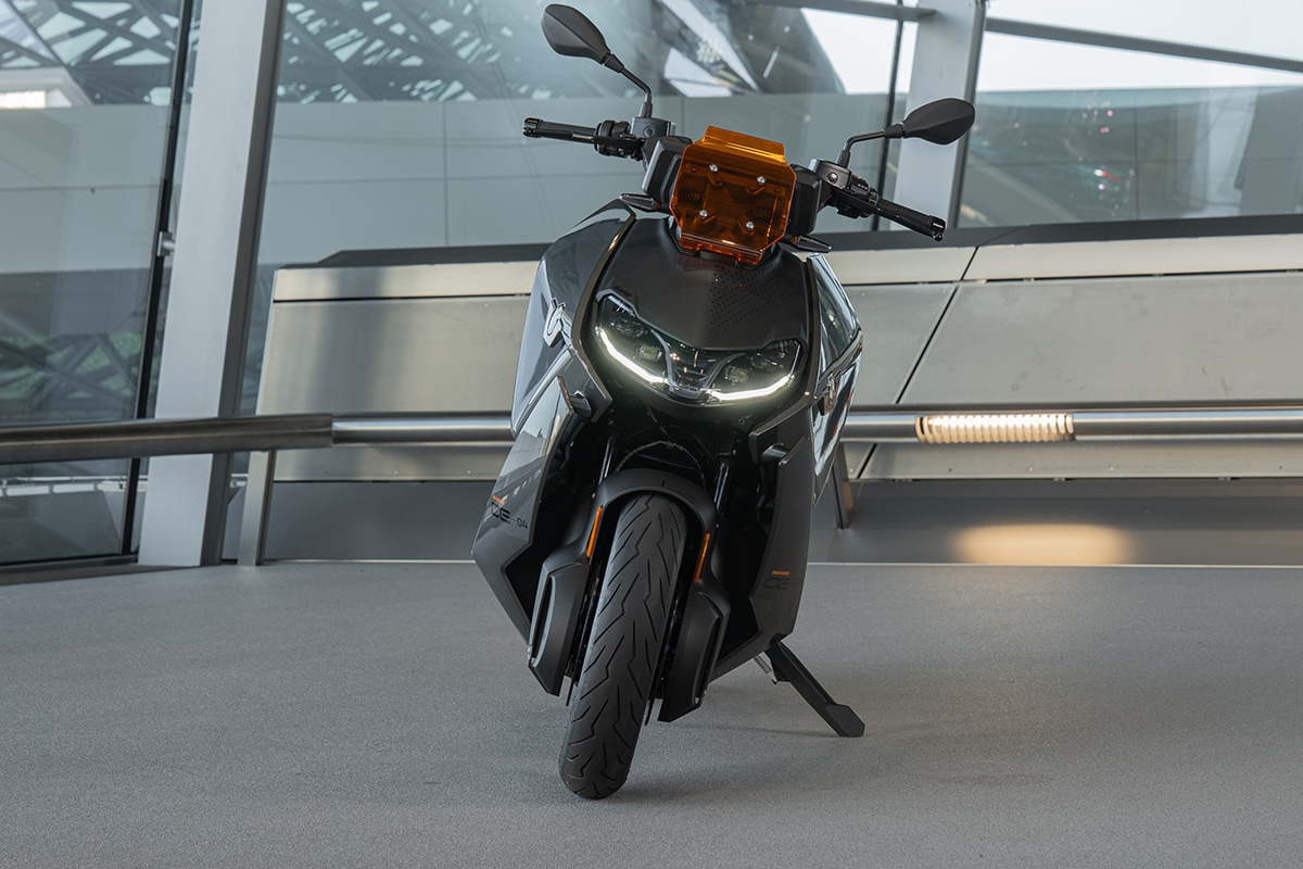 In Pics: BMW CE 04 Electric Scooter Unveiled Globally, See Design ...