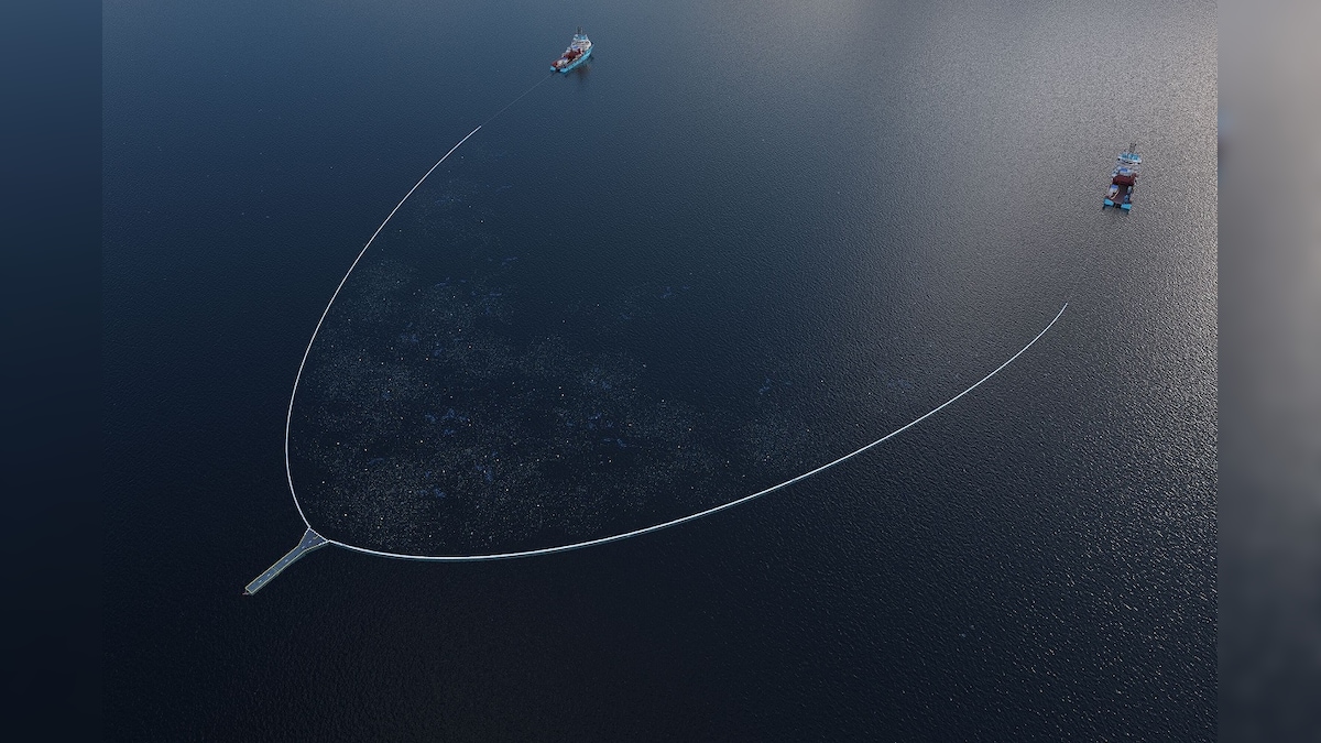 'Artificial Coastline' Designed to Clean Up Ocean Plastic to Depart for ...