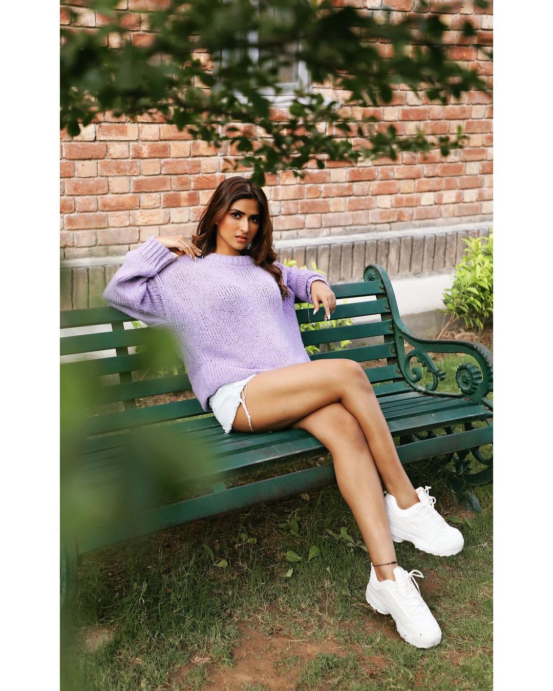 Pranutan Bahl Stuns With Her Instagram Pictures, See The Diva Look ...