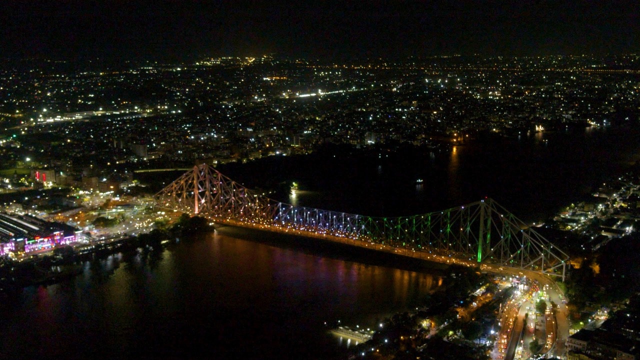 Howrah Bridge Lightens up for Tokyo Olympics | In Pics - News18