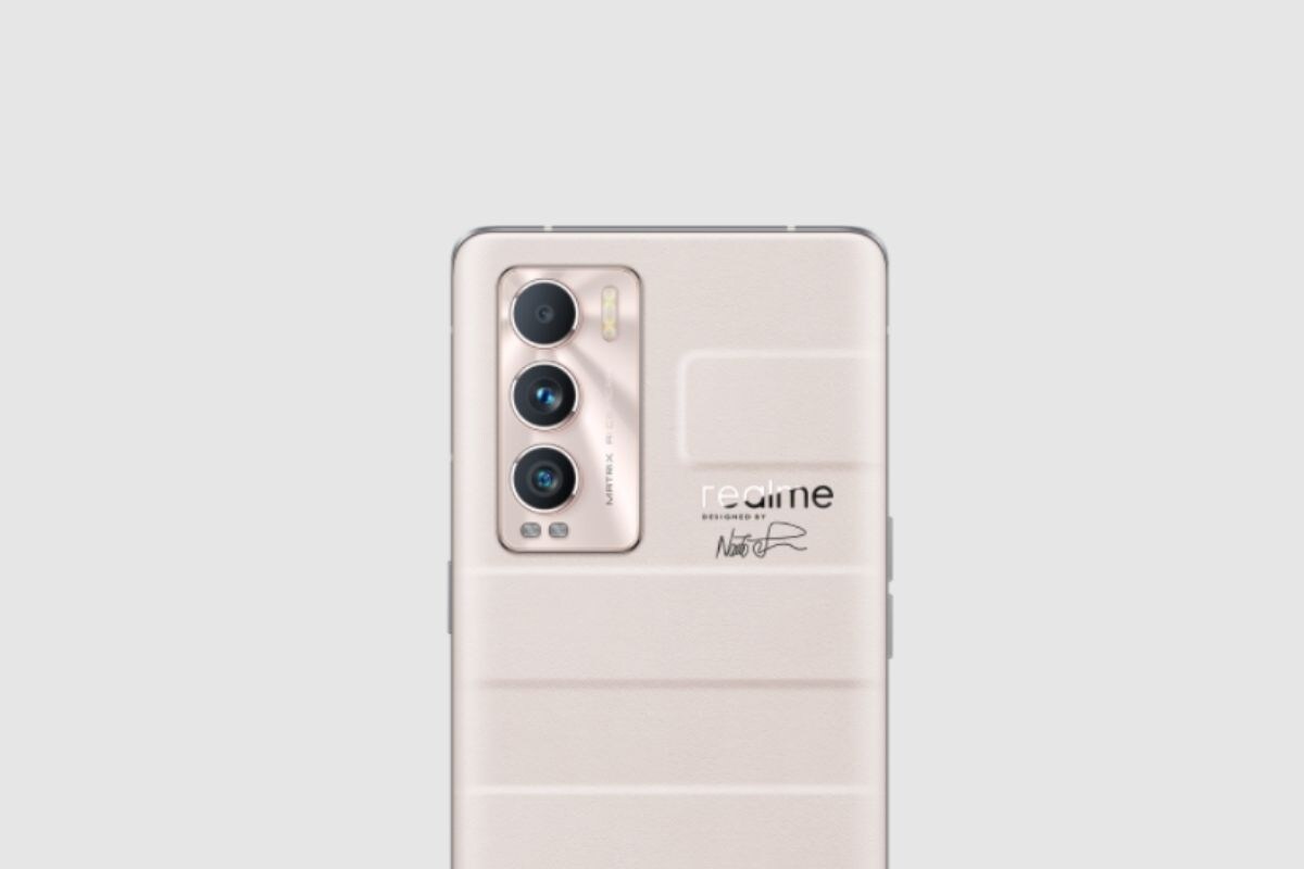 Realme GT Master Explorer Edition in Pics: Suitcase-Style Back, Slim ...