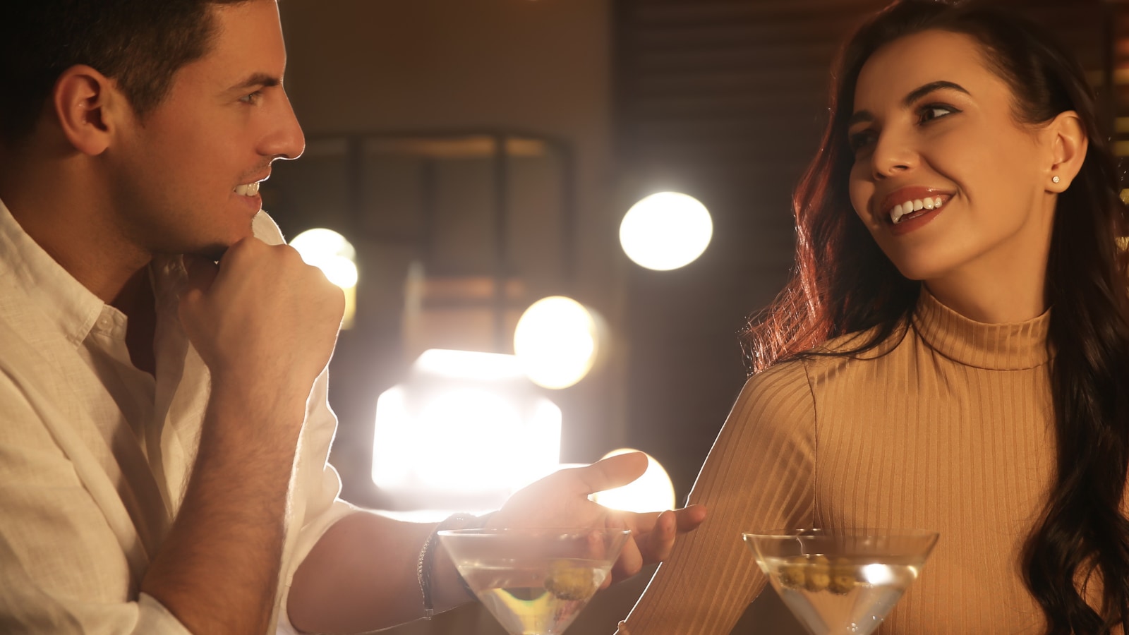 Toxic Dating Trends Like Ghosting and Breadcrumbing On Decline Since ...