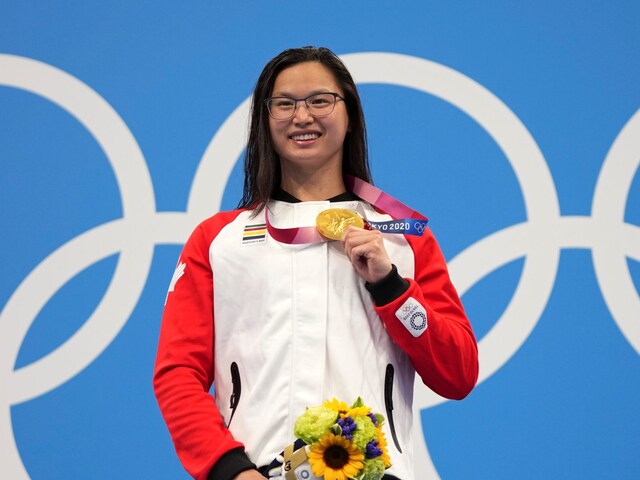 Tokyo Olympics: Canada's Maggie MacNeil Wins Women's Olympic 100m ...