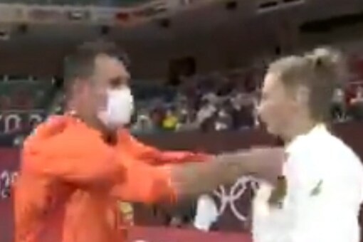 Viral Video: Judo Coach Slaps and Shakes Olympic Athlete in Bizarre Pre ...