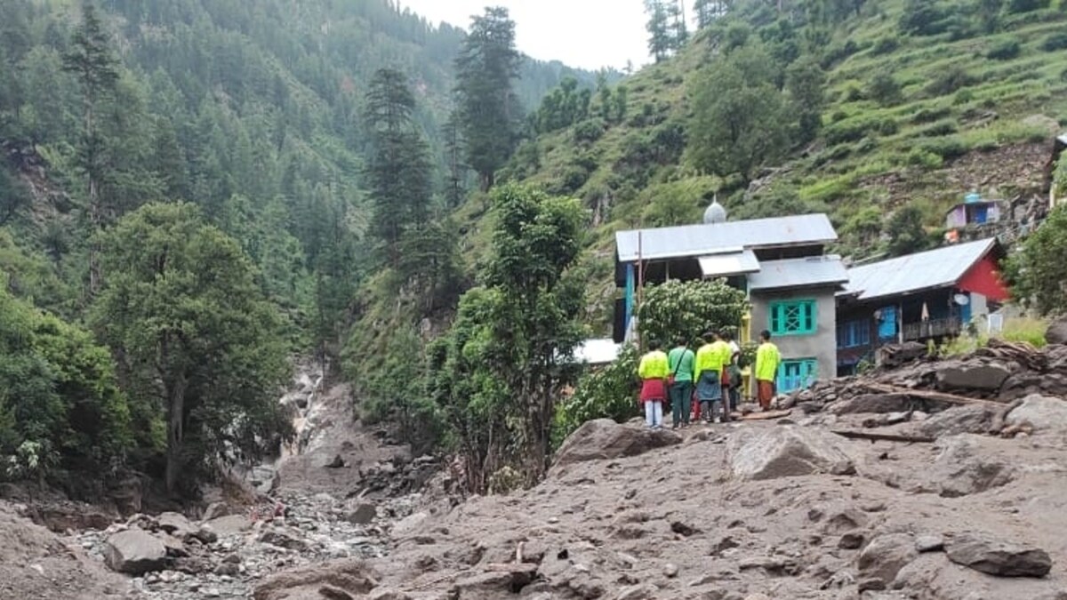 Heavy Rains Trigger Flash Floods in Himachal; Link Road Blocked in Kinnaur - News18
