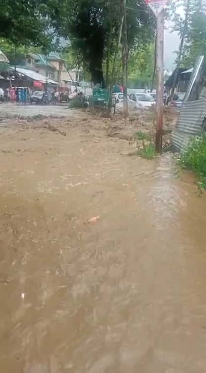 In Pictures | Another Cloudburst Hits Kashmir, Trigger Flash Floods in Ganderbal District - News18