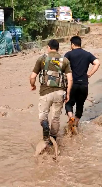 In Pictures | Another Cloudburst Hits Kashmir, Trigger Flash Floods in Ganderbal District - News18