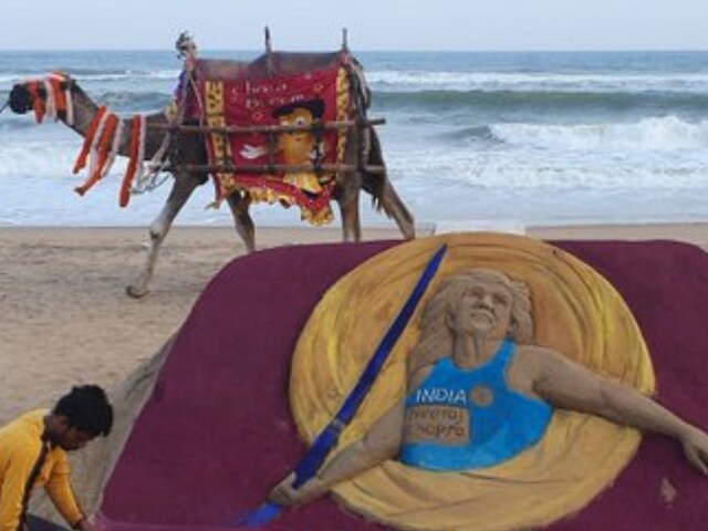 Artist Manas Kumar Sahoo Builds Sand Structure for Neeraj Chopra Ahead ...