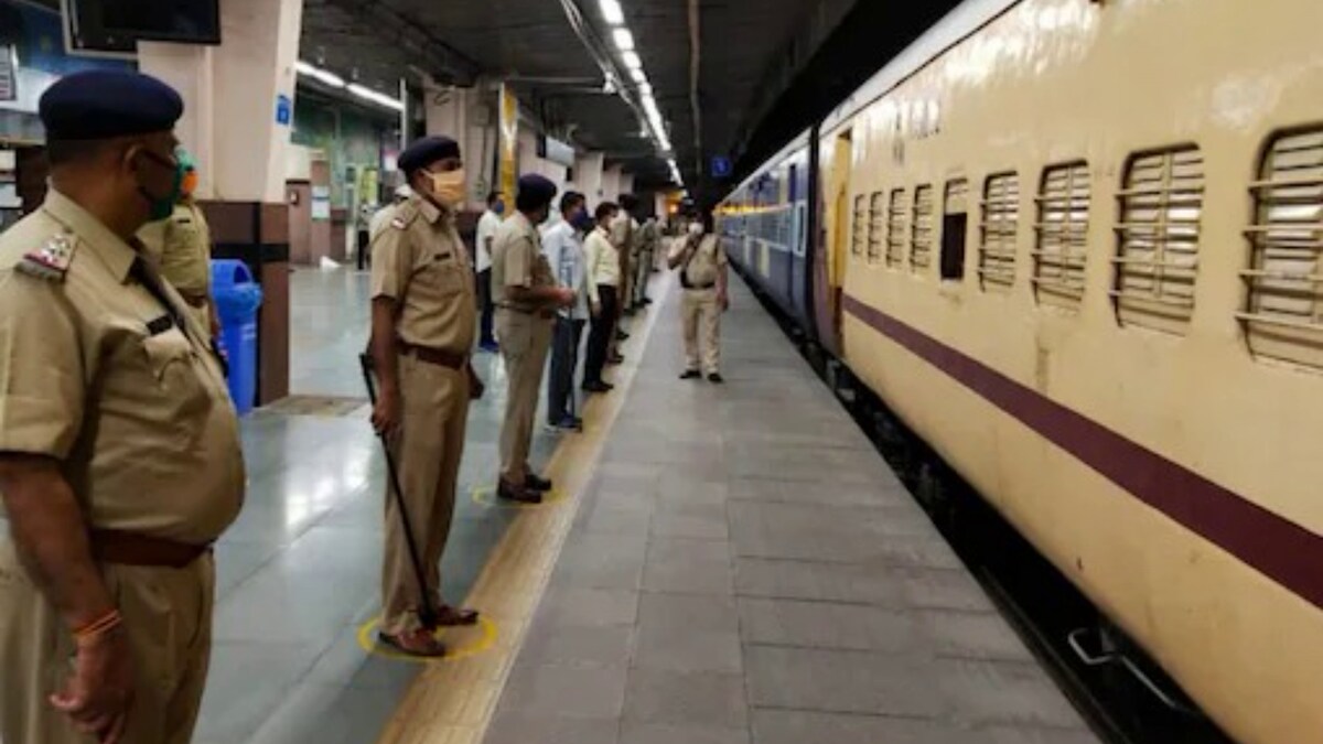 Kota Railway Division To Resume Monthly Season Tickets For Daily ...