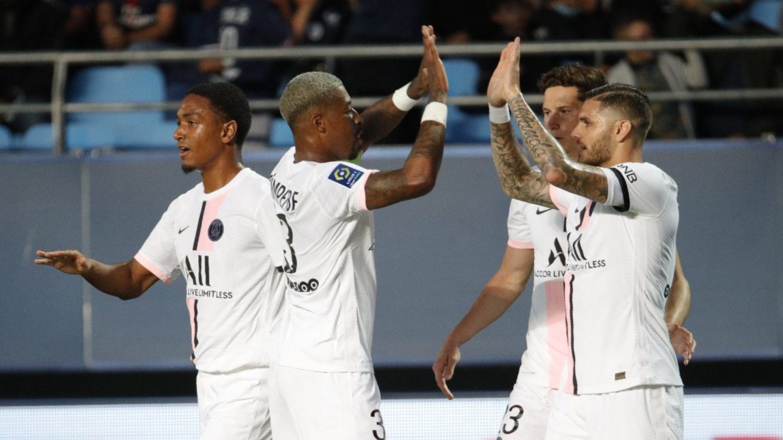 Paris Saint-Germain Make Winning Start as Lionel Messi's Arrival Looms ...
