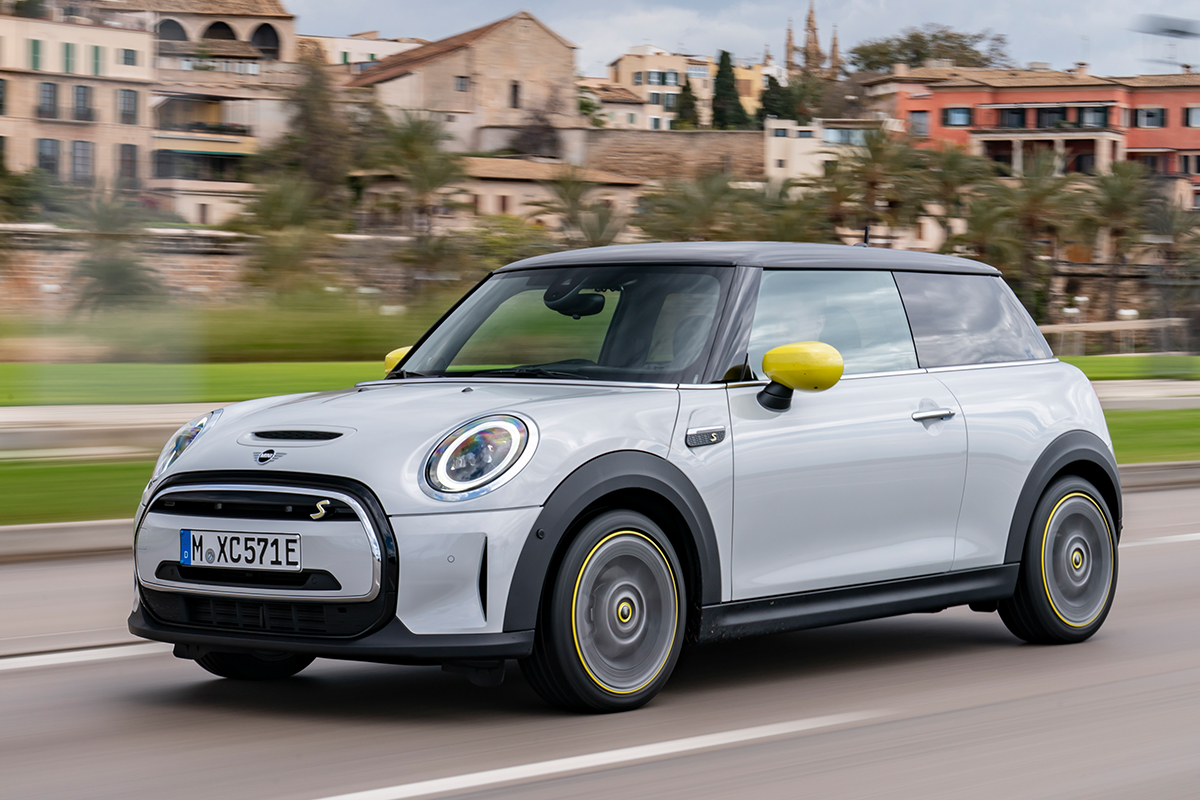 In Pics: Mini Cooper SE Electric, See Detailed Images of Design ...
