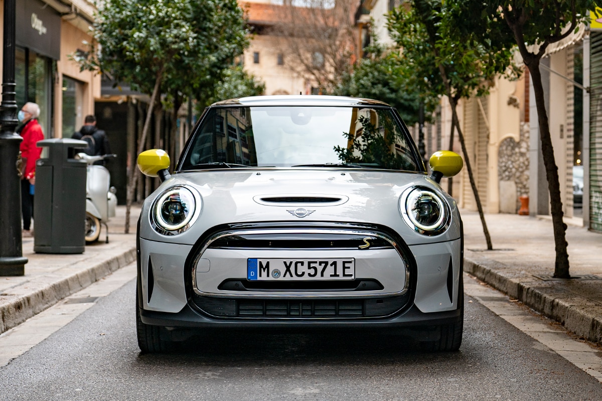 In Pics: Mini Cooper SE Electric, See Detailed Images of Design ...