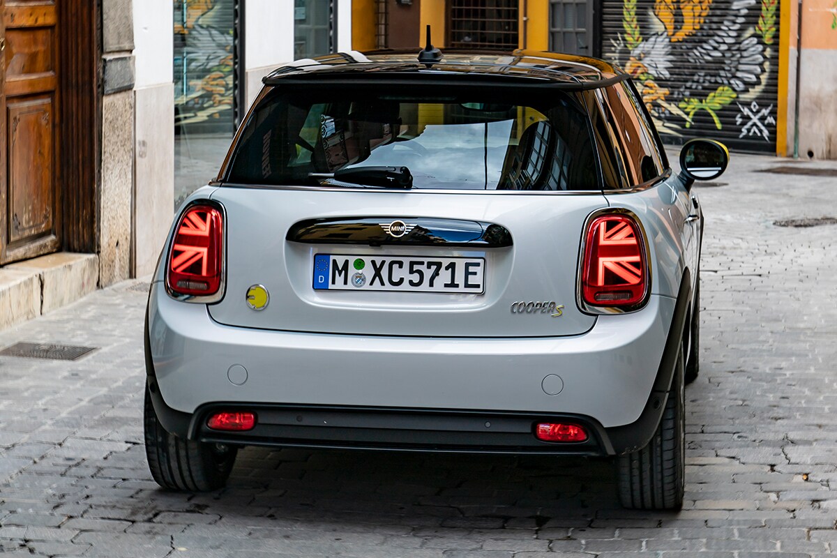 In Pics: Mini Cooper SE Electric, See Detailed Images of Design ...