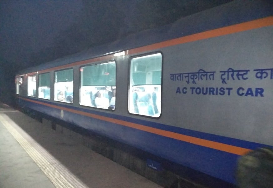 Indian Railways’ Mumbai-Pune Deccan Queen Express to get Vistadome ...