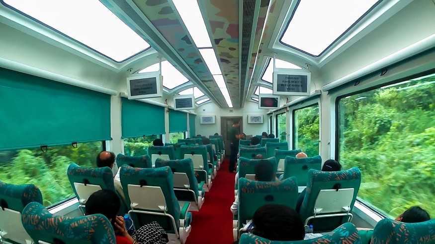 Indian Railways’ Mumbai-Pune Deccan Queen Express to get Vistadome Coach from Independence Day ...