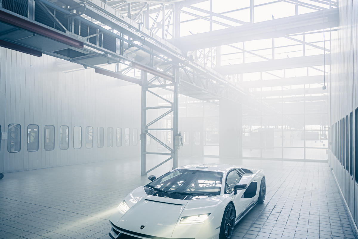 In Pics: New Lamborghini Countach Sportscar - Closer Look at Design ...