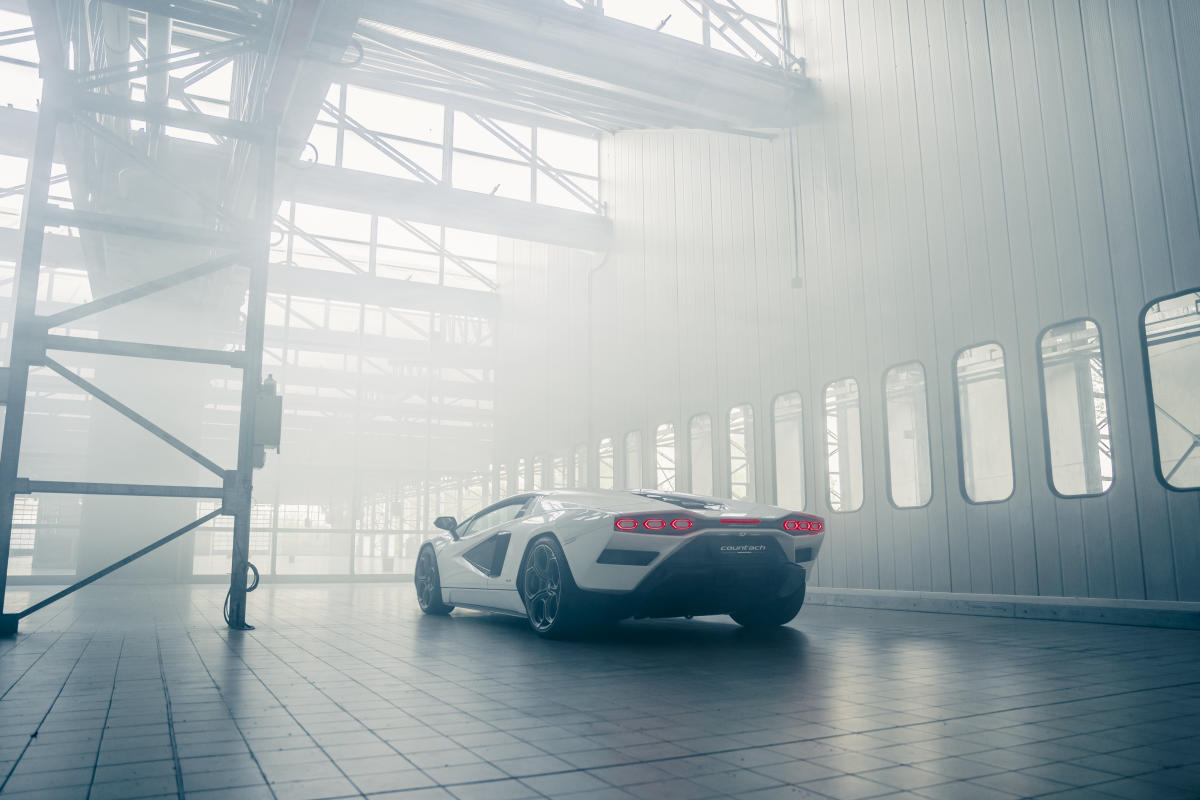 In Pics: New Lamborghini Countach Sportscar - Closer Look at Design ...