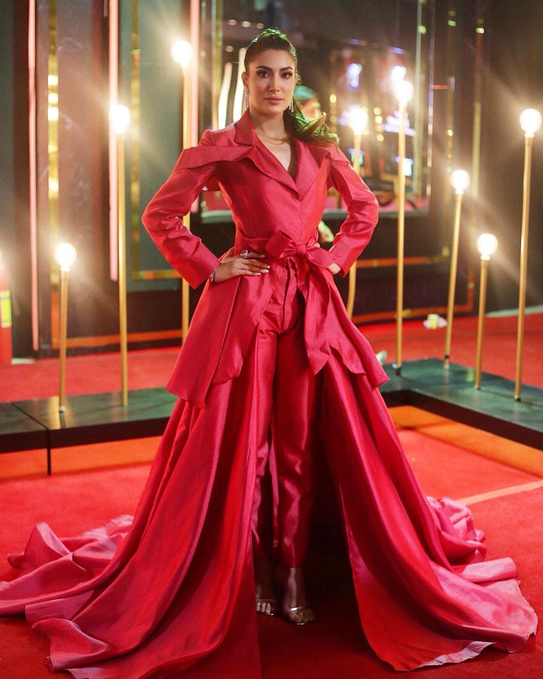 10 Photos of Pakistani Actress Mehwish Hayat That Went Viral on Social ...