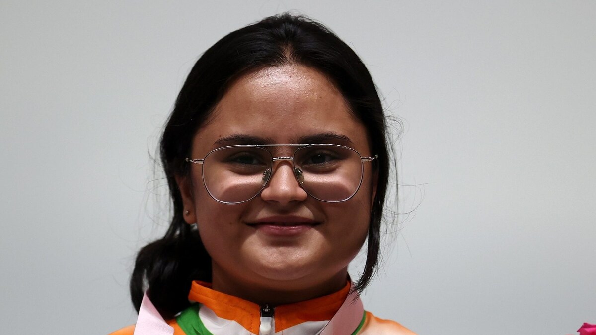 Avani Lekhara Bags 'Best Female Debut' Honour at Paralympic Awards - News18