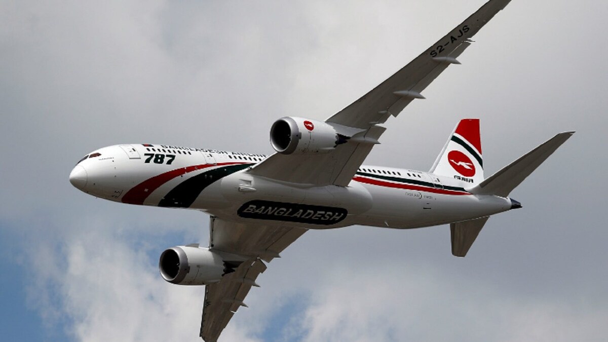 Biman Bangladesh Pilot Suffers Heart Attack Mid-Air, Plane Makes ...