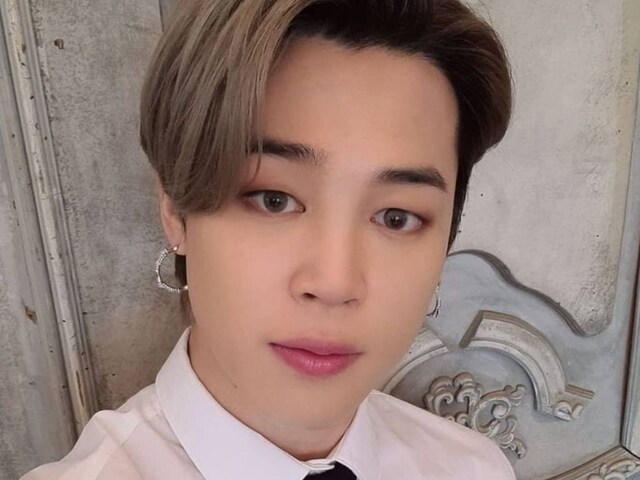 BTS Singer Jimin Says It Was 'Painful' to Perform in Empty Stadium - News18
