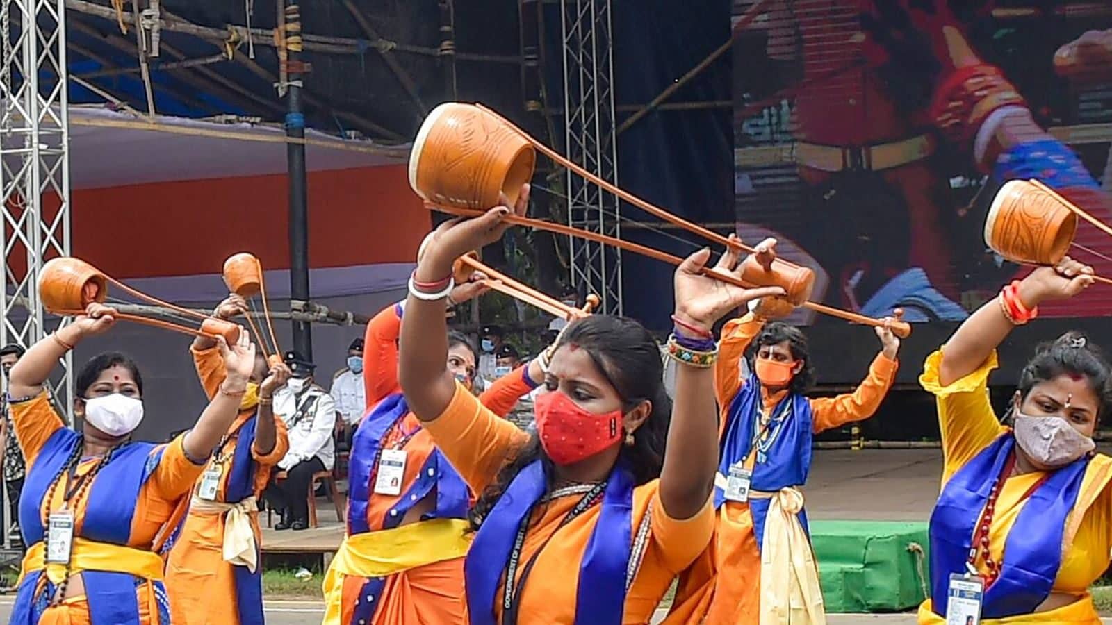 Tableau 'Khela Hobe' to Catch Eyes; Red Road in Kolkata Gears up for ...