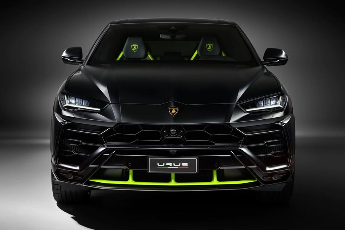 In Pics: Lamborghini Urus Graphite Capsule SUV Launched in India, See ...