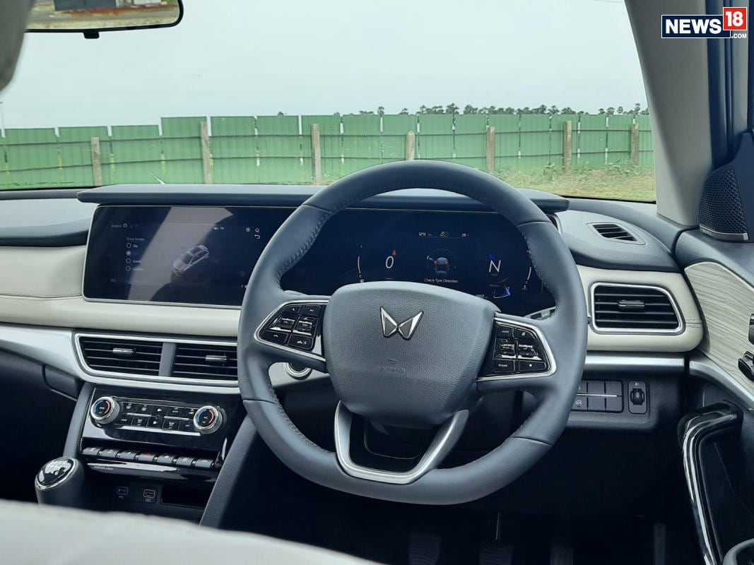 In Pics: Mahindra XUV700 SUV: Detailed Image Gallery of Design ...