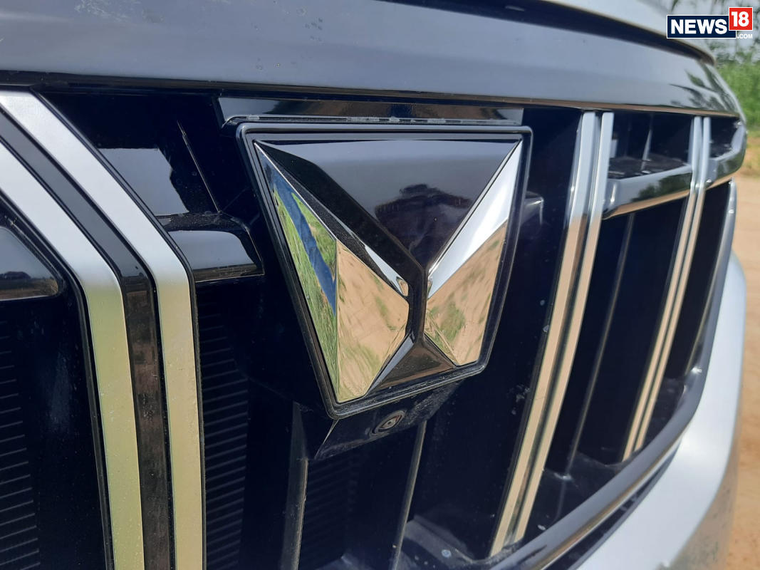 Mahindra XUV700 First Drive Review: Made-in-India Technology-Focused ...