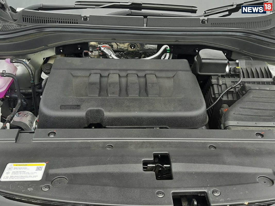 In Pics: Mahindra XUV700 SUV: Detailed Image Gallery of Design ...