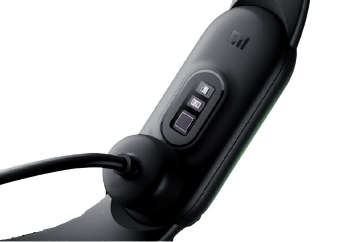 Xiaomi's New-Gen Mi Band 6 Comes with SpO2, Larger Screen: Check Photos ...