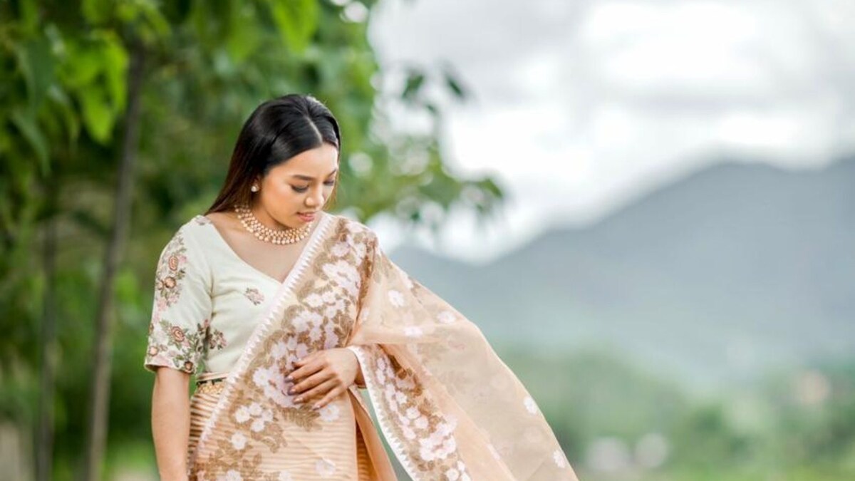 Mirabai Chanu Is Wearing Her Best Outfit - A Meitei Dress And Her Smile ...