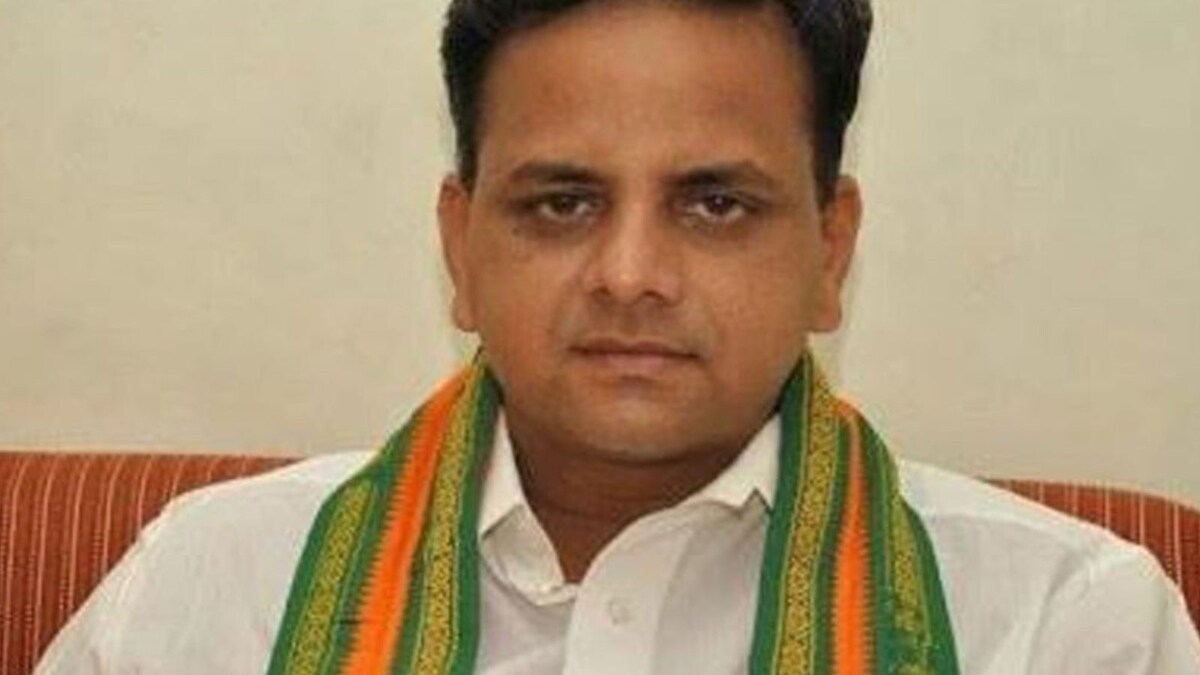 Tamil Nadu BJP Gen Secy Raghavan Resigns After Sting Video Shows Him on ...