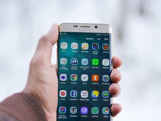 Samsung Phone Catches Fire in Aircraft, Bringing Back Memories of the ...