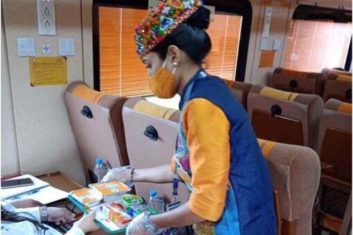 IRCTC Resumes eCatering Services: Here’s How to Order Food While ...