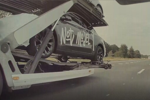 Tesla Model Y Cars Spotted in Europe With Odd Decals; Here's What it ...